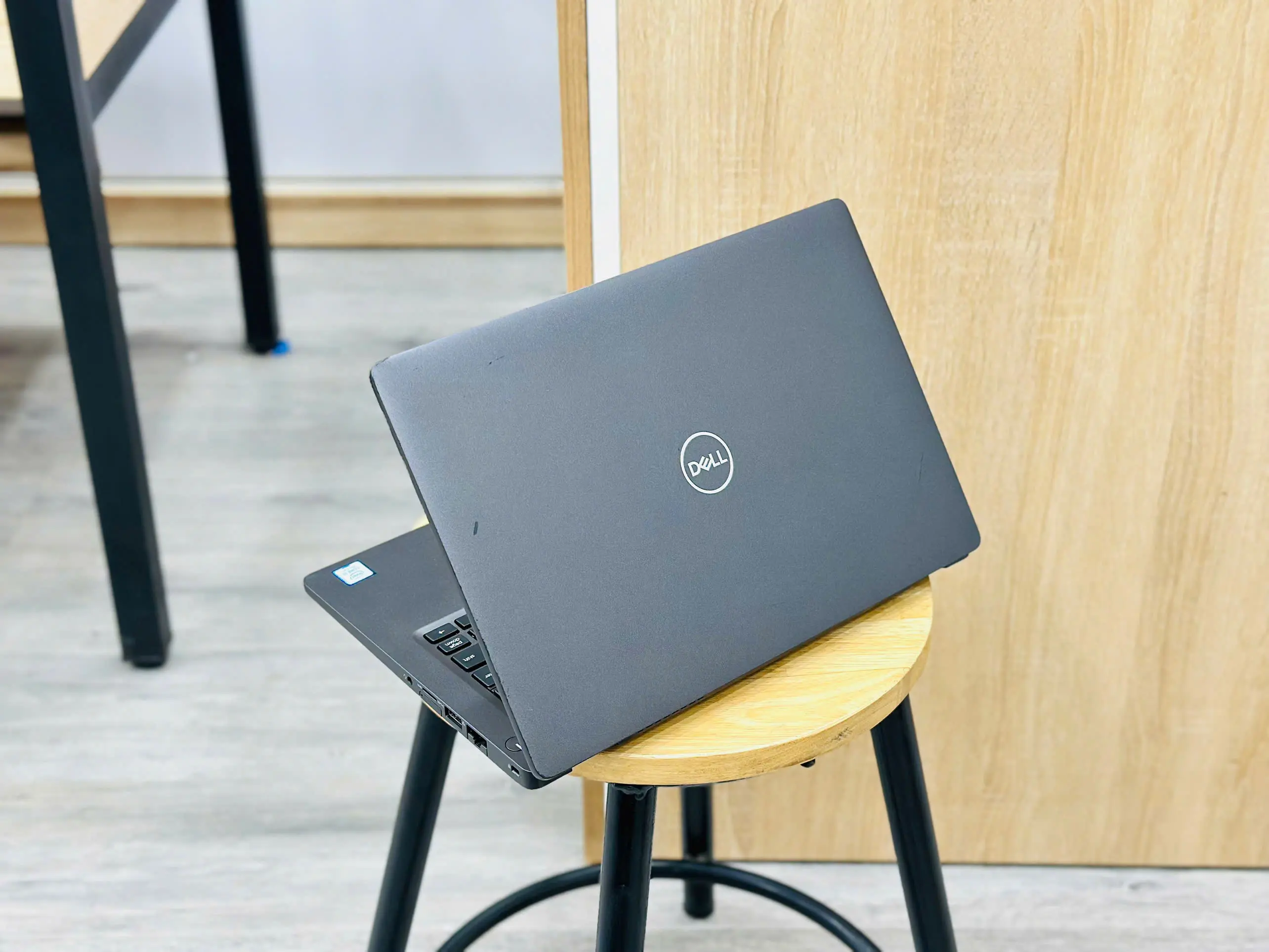 DELL LATITUDE 5300