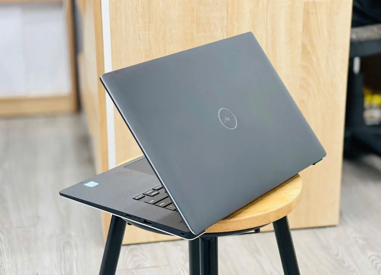 DELL PRECISION 5530 (CORE I7) (NHÔM ĐEN)