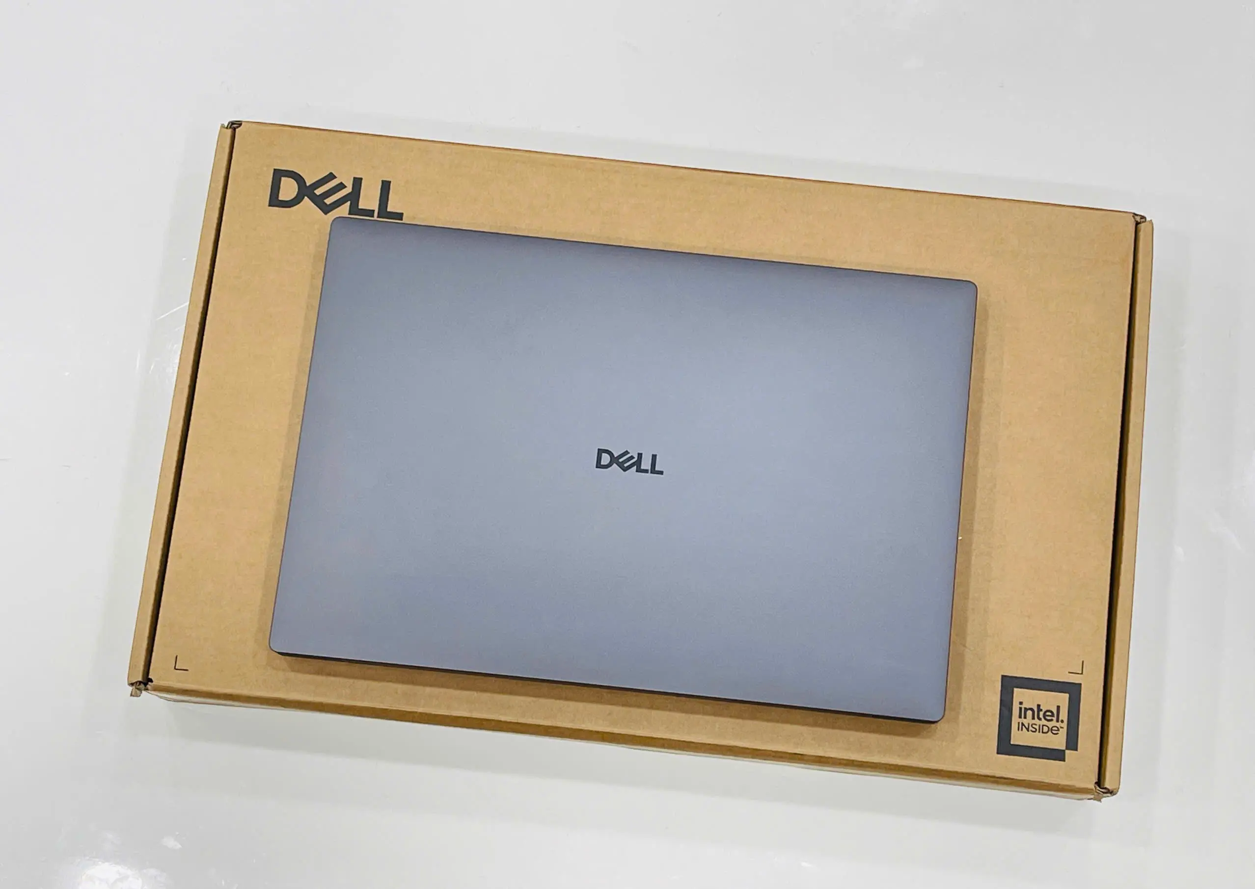 DELL PROMAX 16 PREMIUM MA16250 (2025)