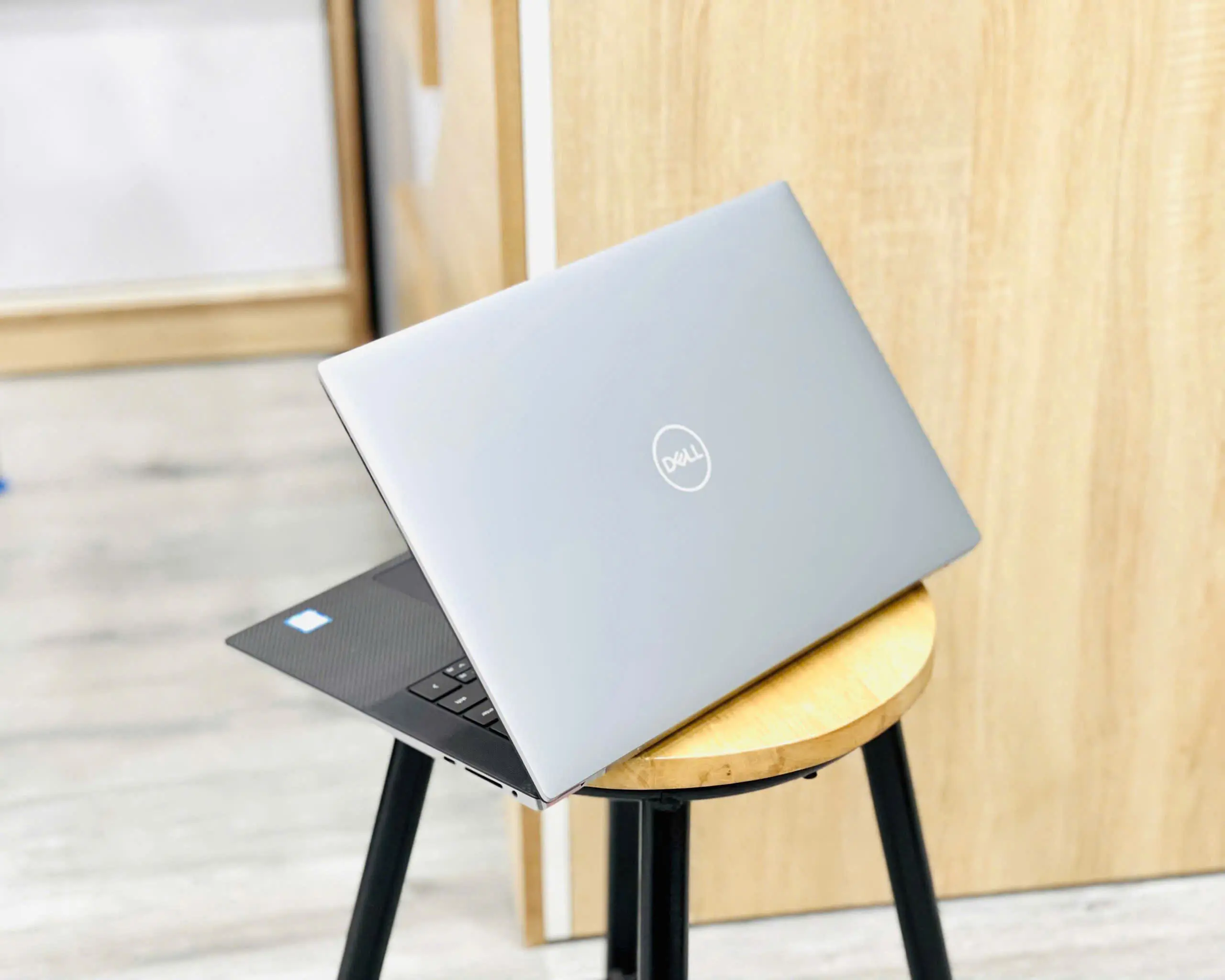 DELL PRECISION 5550 (XEON)